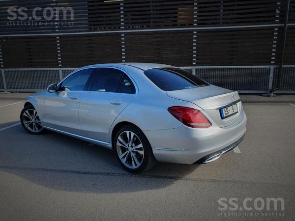 Mercedes-Benz C 200 2015 in Riga, with an engine capacity of 1.60 L and mileage of 232 thousand km for 11600 €, photo 6 on AUTOMOTO.COM.LV