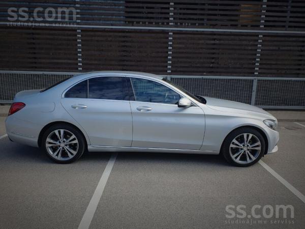 Mercedes-Benz C 200 2015 in Riga, with an engine capacity of 1.60 L and mileage of 232 thousand km for 11600 €, photo 9 on AUTOMOTO.COM.LV