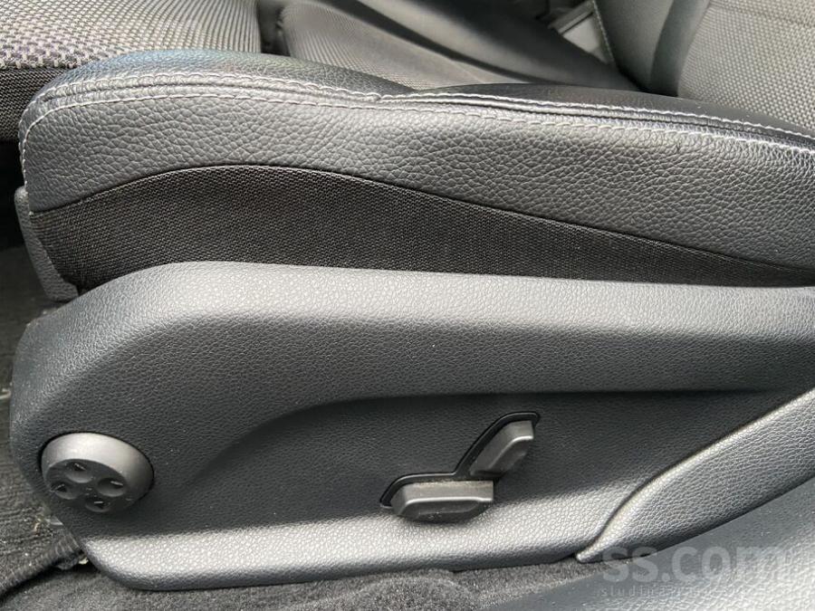 Mercedes-Benz C 200 2015 Rīga, ar dzinēja tilpumu 1.60 L un nobraukumu 230 tūkst. km par 11650 €, foto 27 vietnē AUTOMOTO.COM.LV