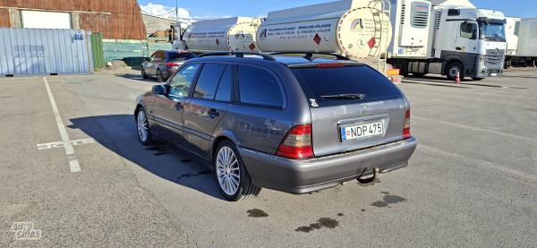 Mercedes-Benz C 200 1998 in Klaipeda, with an engine capacity of 2.20 L and mileage of 255 thousand km for 2200 €, photo 4 on AUTOMOTO.COM.LV