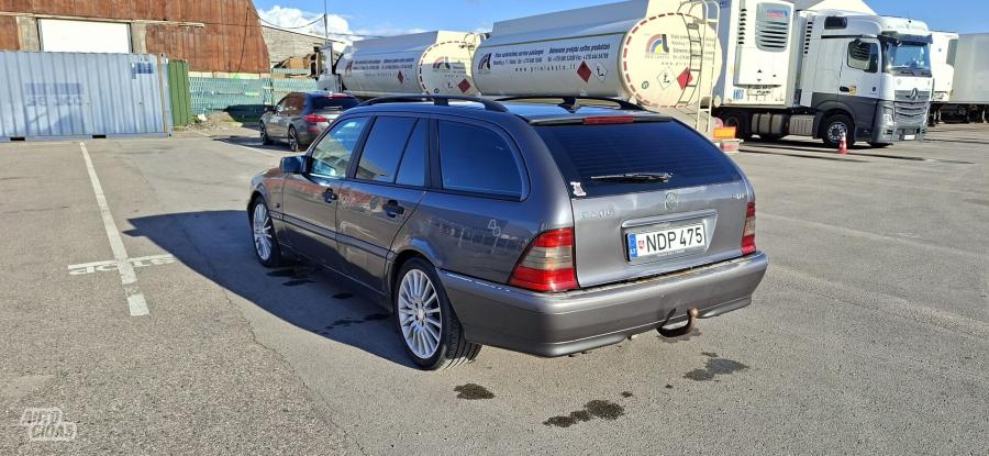 Mercedes-Benz C 200 1998 Klaipėda, ar dzinēja tilpumu 2.20 L un nobraukumu 255 tūkst. km par 2200 €, foto 4 vietnē AUTOMOTO.COM.LV