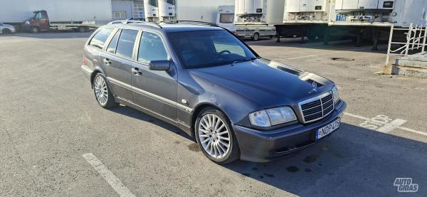 Mercedes-Benz C 200 1998 in Klaipeda, with an engine capacity of 2.20 L and mileage of 255 thousand km for 2200 €, photo 7 on AUTOMOTO.COM.LV