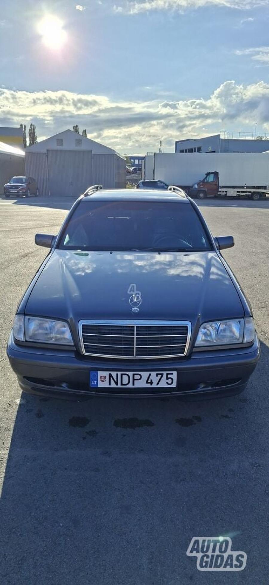 Mercedes-Benz C 200 1998 Klaipėda, ar dzinēja tilpumu 2.20 L un nobraukumu 255 tūkst. km par 2200 €, foto 8 vietnē AUTOMOTO.COM.LV