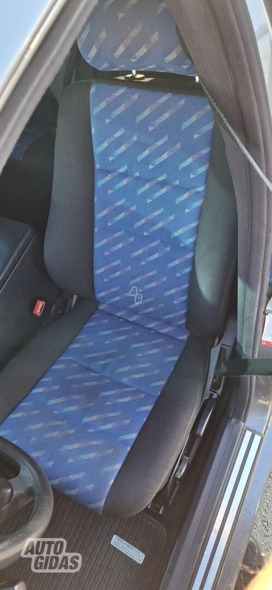 Mercedes-Benz C 200 1998 Klaipėda, ar dzinēja tilpumu 2.20 L un nobraukumu 255 tūkst. km par 2200 €, foto 11 vietnē AUTOMOTO.COM.LV