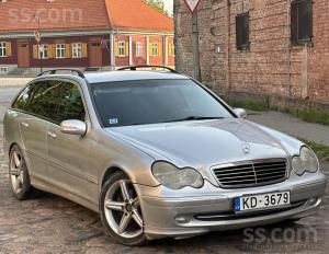 Mercedes-Benz C 200 2001 in Jelgava, with an engine capacity of 2.00 L and mileage of 360 thousand km for 1150 €, photo 4 on AUTOMOTO.COM.LV