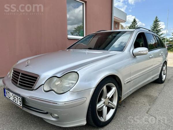 Mercedes-Benz C 200 2002 in Jelgava, with an engine capacity of 2.00 L and mileage of 360 thousand km for 950 €, photo 1 on AUTOMOTO.COM.LV