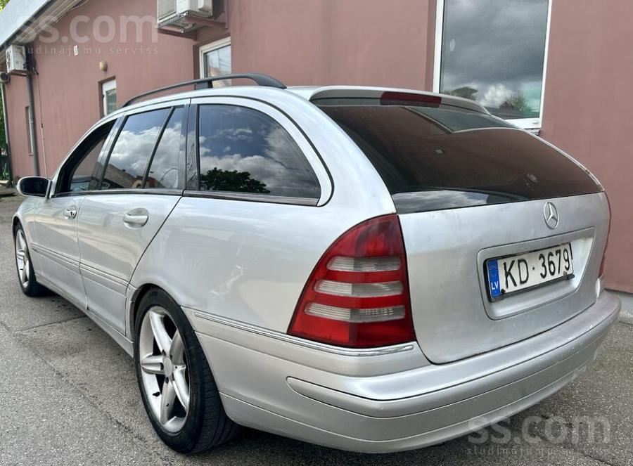 Mercedes-Benz C 200 2002 in Jelgava, with an engine capacity of 2.00 L and mileage of 360 thousand km for 950 €, photo 5 on AUTOMOTO.COM.LV