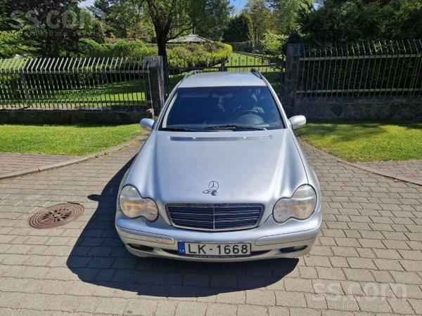 Mercedes-Benz C 200 2003 in Ventspils, with an engine capacity of 2.20 L and mileage of 0 thousand km for 1000 €, photo 5 on AUTOMOTO.COM.LV