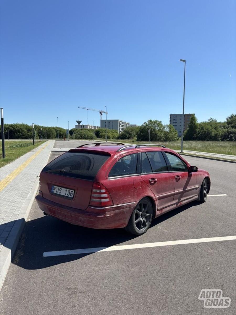 Mercedes-Benz C 200 2003 Klaipėda, ar dzinēja tilpumu 1.80 L un nobraukumu 350 tūkst. km par 1300 €, foto 5 vietnē AUTOMOTO.COM.LV