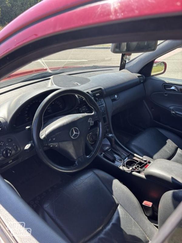 Mercedes-Benz C 200 2003 in Klaipeda, with an engine capacity of 1.80 L and mileage of 350 thousand km for 1300 €, photo 5 on AUTOMOTO.COM.LV
