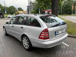 Mercedes-Benz C 200 2004 Rīga, ar dzinēja tilpumu 2.20 L un nobraukumu 458 tūkst. km par 1900 €, foto 6 vietnē AUTOMOTO.COM.LV