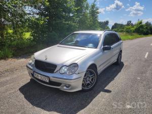 Mercedes-Benz C 200 2005 Rīga, ar dzinēja tilpumu 2.20 L un nobraukumu 319 tūkst. km par 1600 €, foto 1 vietnē AUTOMOTO.COM.LV