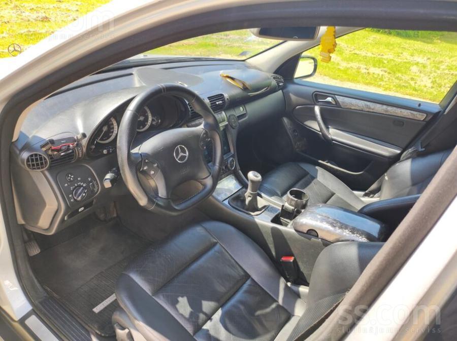 Mercedes-Benz C 200 2005 Rīga, ar dzinēja tilpumu 2.20 L un nobraukumu 319 tūkst. km par 1600 €, foto 9 vietnē AUTOMOTO.COM.LV
