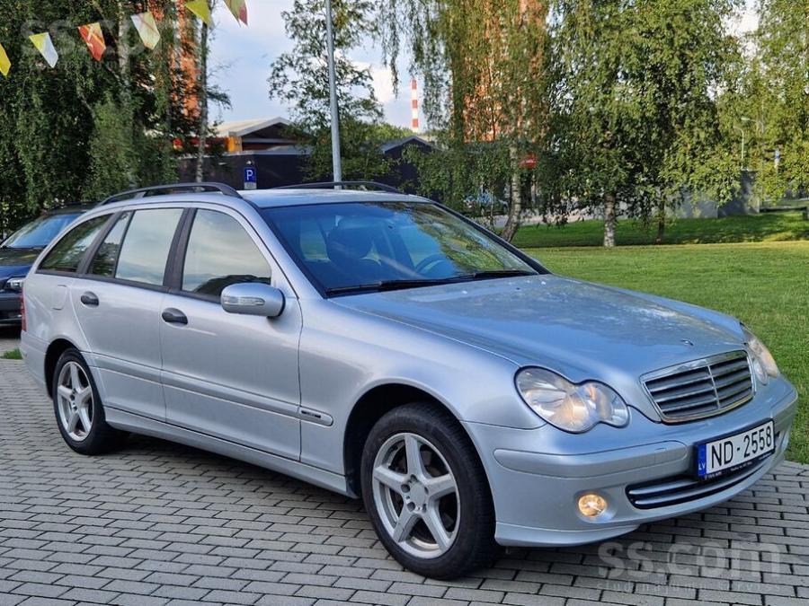 Mercedes-Benz C 200 2005 in Riga, with an engine capacity of 2.20 L and mileage of 207 thousand km for 2690 €, photo 2 on AUTOMOTO.COM.LV