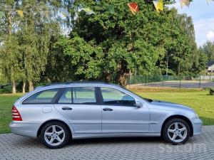 Mercedes-Benz C 200 2005 in Riga, with an engine capacity of 2.20 L and mileage of 207 thousand km for 2690 €, photo 3 on AUTOMOTO.COM.LV