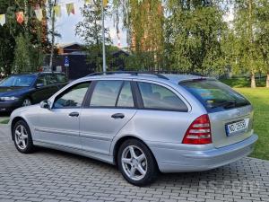 Mercedes-Benz C 200 2005 in Riga, with an engine capacity of 2.20 L and mileage of 207 thousand km for 2690 €, photo 5 on AUTOMOTO.COM.LV