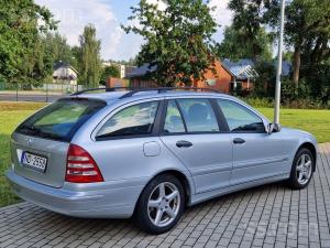 Mercedes-Benz C 200 2005 in Riga, with an engine capacity of 2.20 L and mileage of 207 thousand km for 2690 €, photo 6 on AUTOMOTO.COM.LV