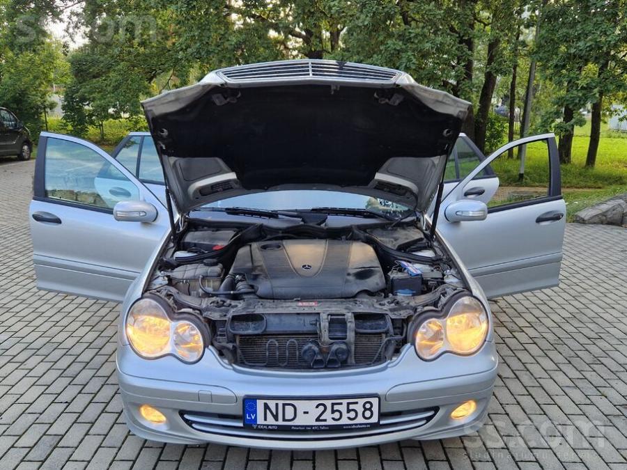 Mercedes-Benz C 200 2005 in Riga, with an engine capacity of 2.20 L and mileage of 207 thousand km for 2690 €, photo 14 on AUTOMOTO.COM.LV