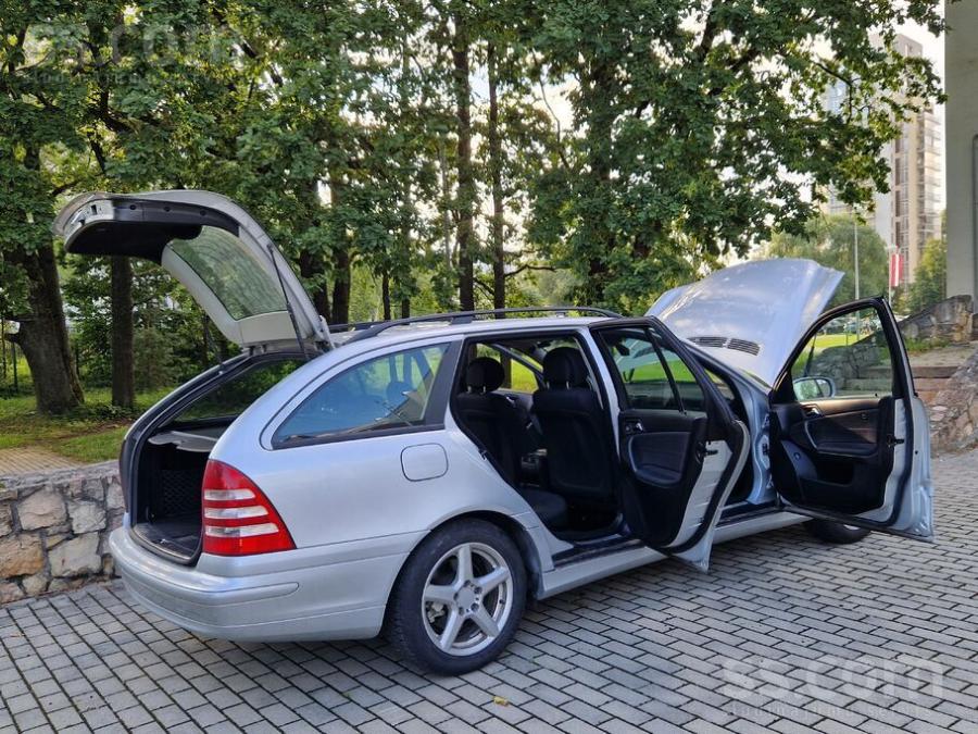 Mercedes-Benz C 200 2005 in Riga, with an engine capacity of 2.20 L and mileage of 207 thousand km for 2690 €, photo 15 on AUTOMOTO.COM.LV