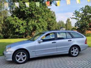 Mercedes-Benz C 200 2005 in Riga, with an engine capacity of 2.20 L and mileage of 207 thousand km for 2690 €, photo 35 on AUTOMOTO.COM.LV