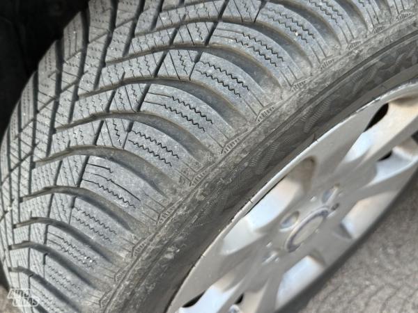 Mercedes-Benz C 200 2005 Marijampole, ar dzinēja tilpumu 2.10 L un nobraukumu 318 tūkst. km par 1200 €, foto 5 vietnē AUTOMOTO.COM.LV