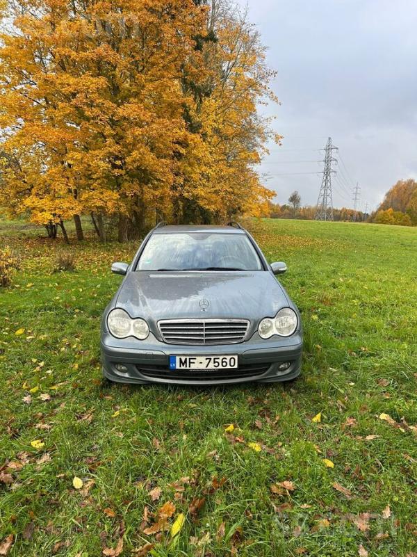 Mercedes-Benz C 200 2007 in Liepaja, with an engine capacity of 2.10 L and mileage of 256 thousand km for 3200 €, photo 2 on AUTOMOTO.COM.LV