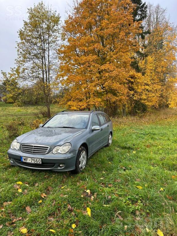 Mercedes-Benz C 200 2007 in Liepaja, with an engine capacity of 2.10 L and mileage of 256 thousand km for 3200 €, photo 4 on AUTOMOTO.COM.LV