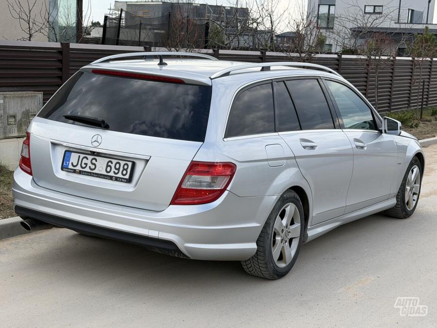 Mercedes-Benz C 200 2008 in Vilnius, with an engine capacity of 2.20 L and mileage of 310 thousand km for 2600 €, photo 7 on AUTOMOTO.COM.LV