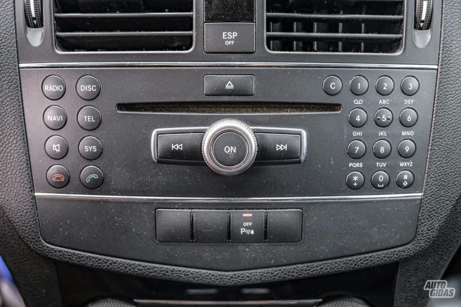 Mercedes-Benz C 200 2008 in Kaunas, with an engine capacity of 2.10 L and mileage of 307 thousand km for 4990 €, photo 22 on AUTOMOTO.COM.LV