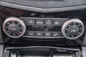 Mercedes-Benz C 200 2008 in Kaunas, with an engine capacity of 2.10 L and mileage of 307 thousand km for 4990 €, photo 23 on AUTOMOTO.COM.LV