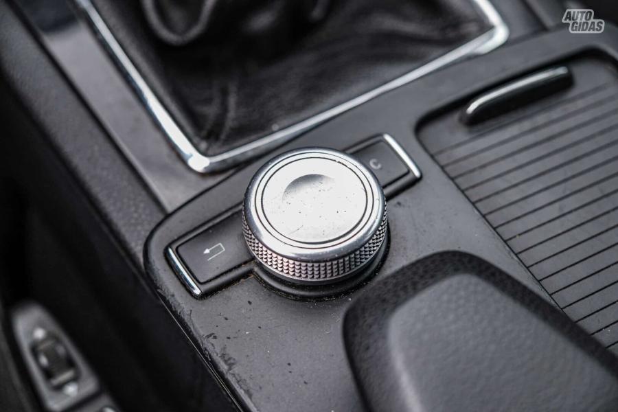 Mercedes-Benz C 200 2008 in Kaunas, with an engine capacity of 2.10 L and mileage of 307 thousand km for 4990 €, photo 25 on AUTOMOTO.COM.LV
