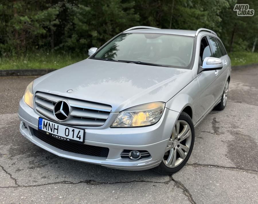 Mercedes-Benz C 200 2008 in Siauliai, with an engine capacity of 2.20 L and mileage of 338 thousand km for 2400 €, photo 4 on AUTOMOTO.COM.LV