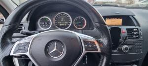 Mercedes-Benz C 200 2009 in Kretinga, with an engine capacity of 2.20 L and mileage of 295 thousand km for 4900 €, photo 10 on AUTOMOTO.COM.LV