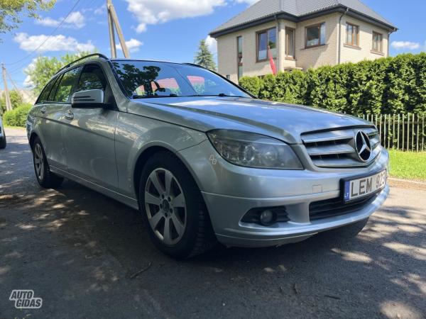 Mercedes-Benz C 200 2009 in Kaunas, with an engine capacity of 2.20 L and mileage of 500 thousand km for 1500 €, photo 4 on AUTOMOTO.COM.LV