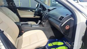 Mercedes-Benz C 200 2009 in Riga, with an engine capacity of 2.20 L and mileage of 363 thousand km for 3800 €, photo 20 on AUTOMOTO.COM.LV