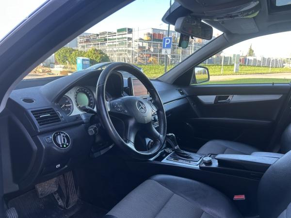 Mercedes-Benz C 200 2009 Kauņa, ar dzinēja tilpumu 2.20 L un nobraukumu 380 tūkst. km par 3490 €, foto 9 vietnē AUTOMOTO.COM.LV