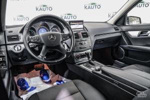 Mercedes-Benz C 200 2010 Kauņa, ar dzinēja tilpumu 2.10 L un nobraukumu 330 tūkst. km par 5990 €, foto 7 vietnē AUTOMOTO.COM.LV