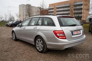 Mercedes-Benz C 200 2011 Liepāja, ar dzinēja tilpumu 2.10 L un nobraukumu 260 tūkst. km par 5900 €, foto 9 vietnē AUTOMOTO.COM.LV