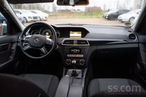 Mercedes-Benz C 200 2011 Liepāja, ar dzinēja tilpumu 2.10 L un nobraukumu 260 tūkst. km par 5900 €, foto 13 vietnē AUTOMOTO.COM.LV