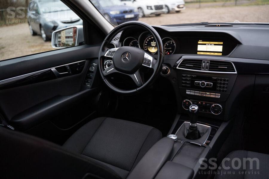 Mercedes-Benz C 200 2011 Liepāja, ar dzinēja tilpumu 2.10 L un nobraukumu 260 tūkst. km par 5900 €, foto 14 vietnē AUTOMOTO.COM.LV