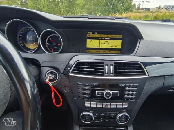 Mercedes-Benz C 200 2011 in Vilnius, with an engine capacity of 2.10 L and mileage of 291 thousand km for 5900 €, photo 5 on AUTOMOTO.COM.LV