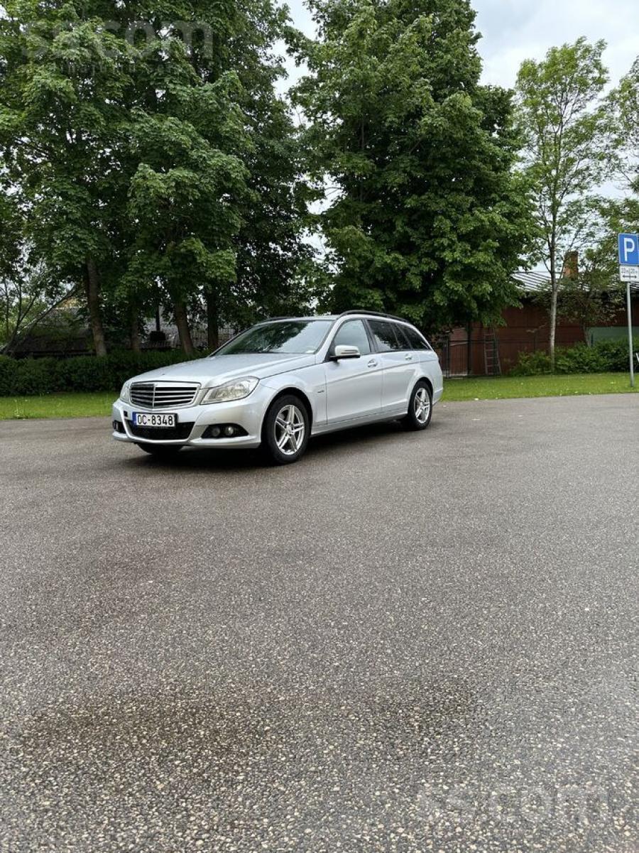 Mercedes-Benz C 200 2011 Rēzekne, ar dzinēja tilpumu 2.20 L un nobraukumu 283 tūkst. km par 6200 €, foto 3 vietnē AUTOMOTO.COM.LV