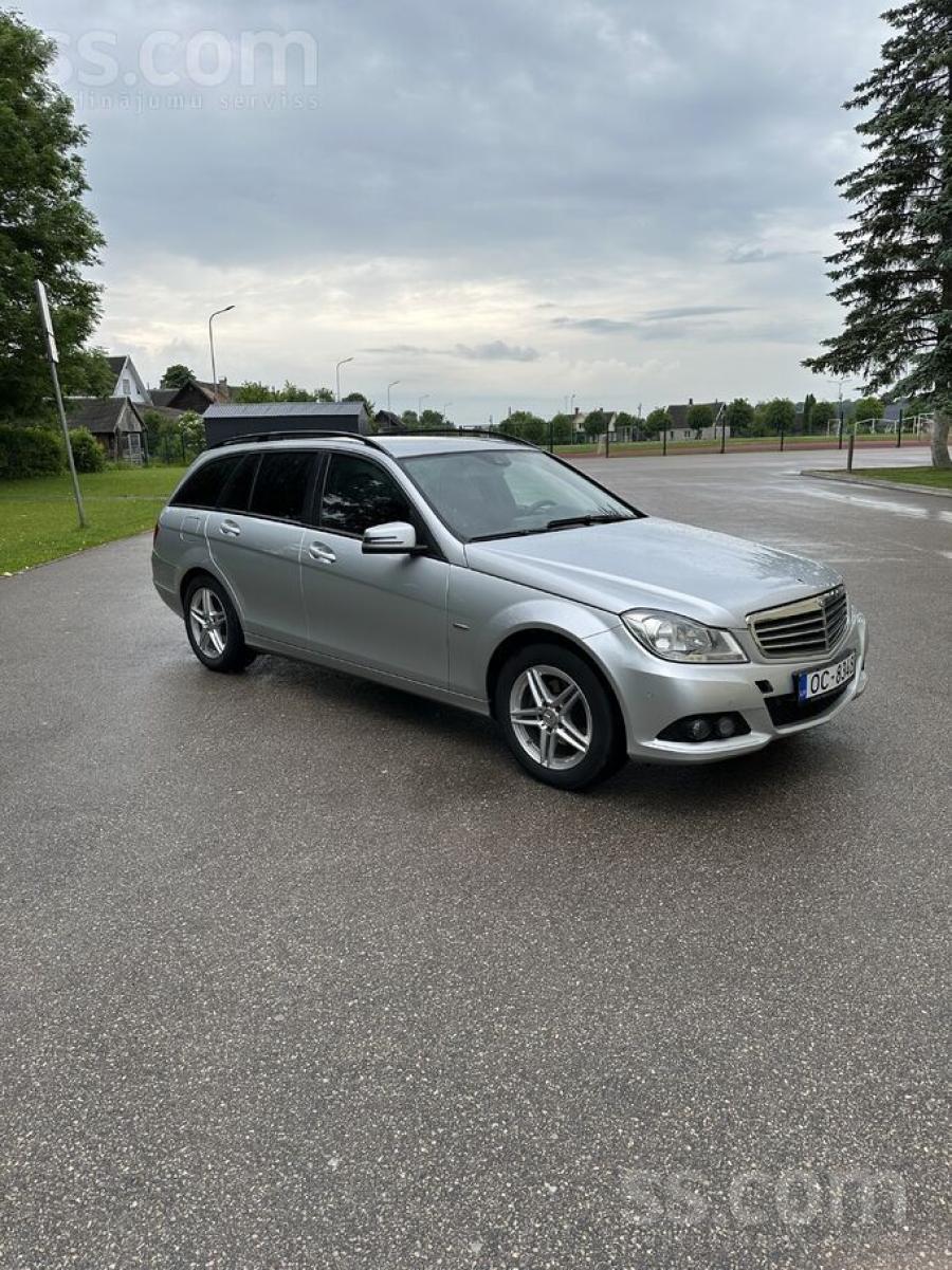 Mercedes-Benz C 200 2011 Rēzekne, ar dzinēja tilpumu 2.20 L un nobraukumu 283 tūkst. km par 6200 €, foto 5 vietnē AUTOMOTO.COM.LV