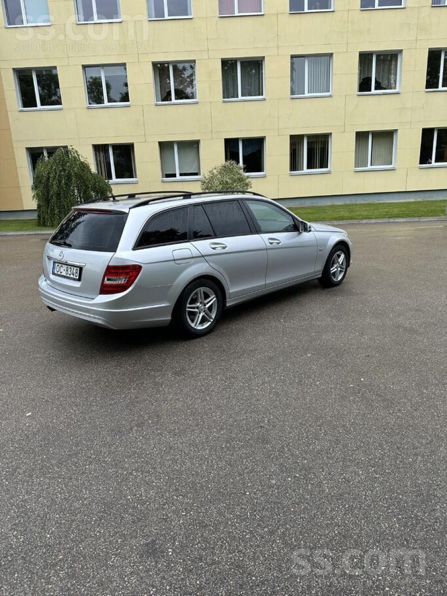 Mercedes-Benz C 200 2011 Rēzekne, ar dzinēja tilpumu 2.20 L un nobraukumu 283 tūkst. km par 6200 €, foto 6 vietnē AUTOMOTO.COM.LV