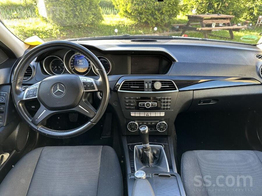 Mercedes-Benz C 200 2011 Rēzekne, ar dzinēja tilpumu 2.20 L un nobraukumu 283 tūkst. km par 6200 €, foto 9 vietnē AUTOMOTO.COM.LV