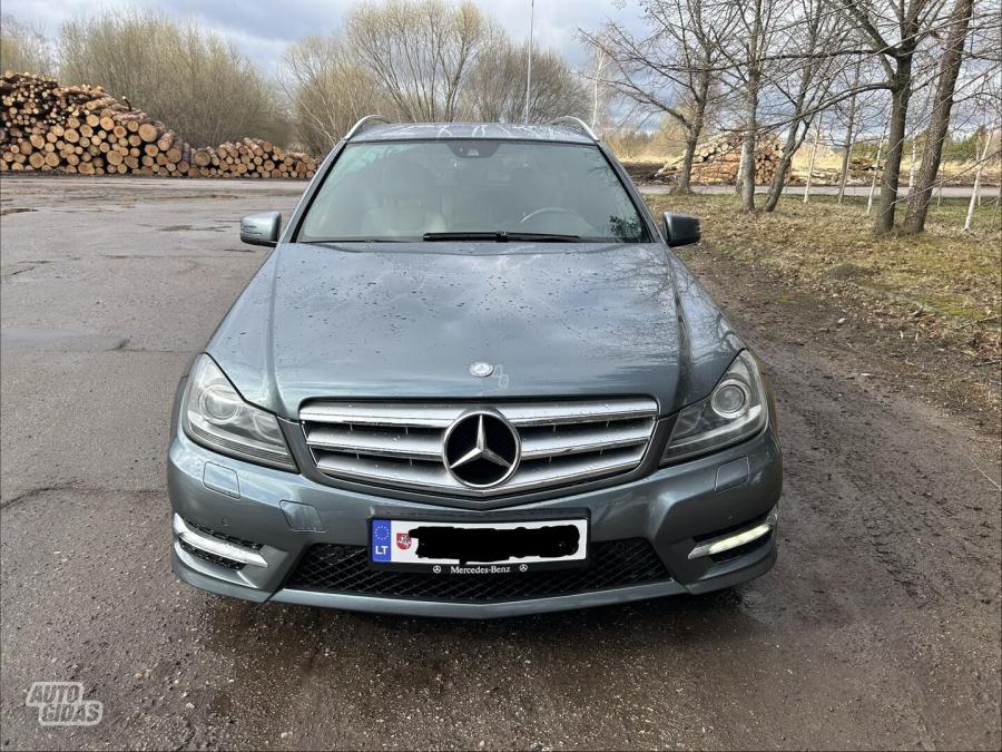 Mercedes-Benz C 200 2012 in Panevezys, with an engine capacity of 2.10 L and mileage of 400 thousand km for 4350 €, photo 3 on AUTOMOTO.COM.LV