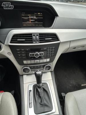 Mercedes-Benz C 200 2012 in Panevezys, with an engine capacity of 2.10 L and mileage of 400 thousand km for 4350 €, photo 15 on AUTOMOTO.COM.LV