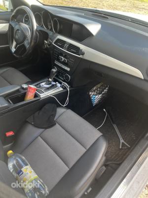 Mercedes-Benz C 200 2012 Pērnava, ar dzinēja tilpumu 0.10 L un nobraukumu 487 tūkst. km par 7500 €, foto 6 vietnē AUTOMOTO.COM.LV