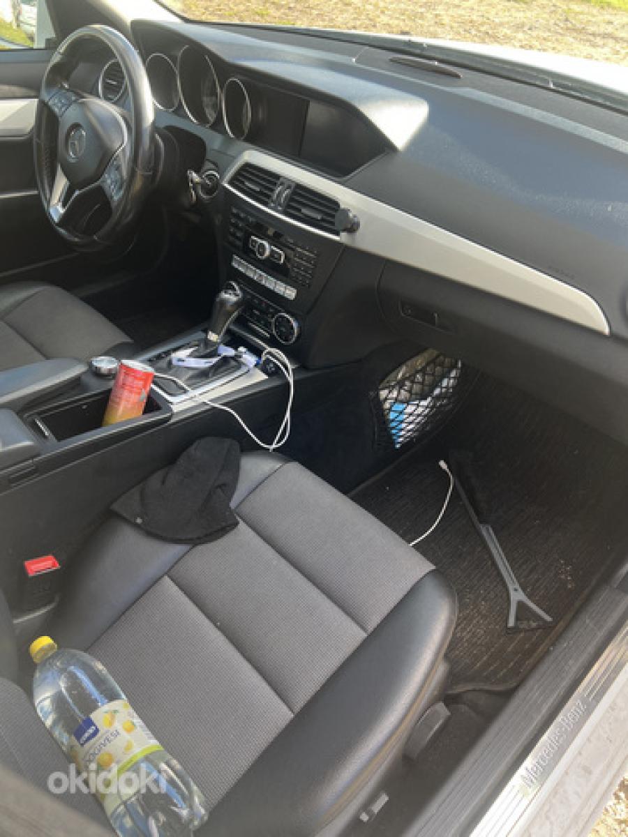 Mercedes-Benz C 200 2012 Pērnava, ar dzinēja tilpumu 0.10 L un nobraukumu 487 tūkst. km par 7500 €, foto 6 vietnē AUTOMOTO.COM.LV