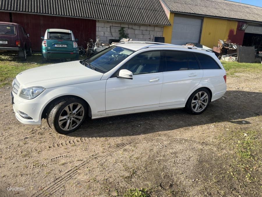 Mercedes-Benz C 200 2012 Pērnava, ar dzinēja tilpumu 0.10 L un nobraukumu 487 tūkst. km par 7500 €, foto 17 vietnē AUTOMOTO.COM.LV